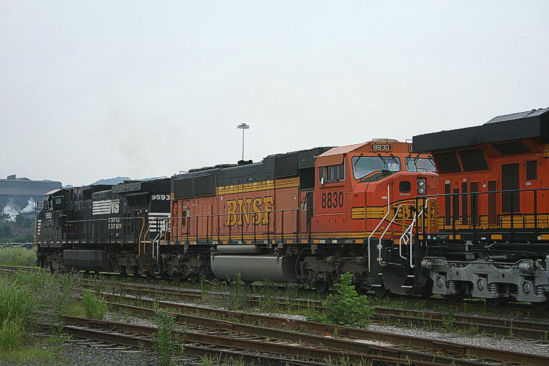 BNSF 8830